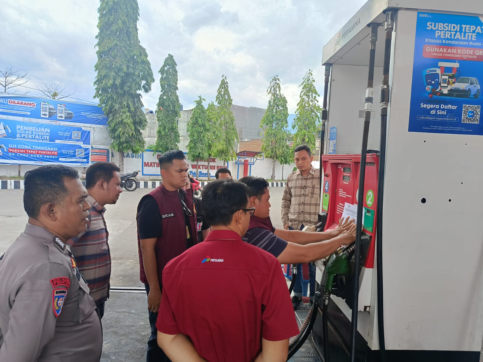 Diduga Lakukan Kecurangan, Polisi Segel Nosel Dispenser SPBU di Palu ...